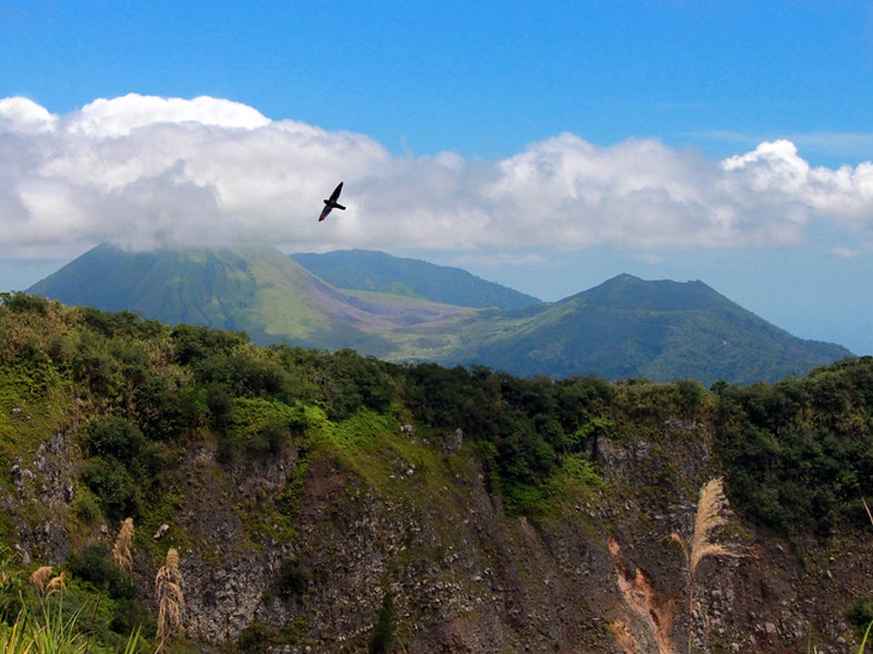 The Complete List of Active Volcanoes in Indonesia - 33travels