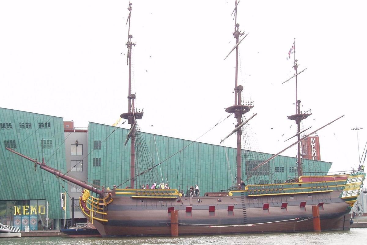 VOC Ship 'Amsterdam' Replica in Amsterdam, Netherlands - Museum ...